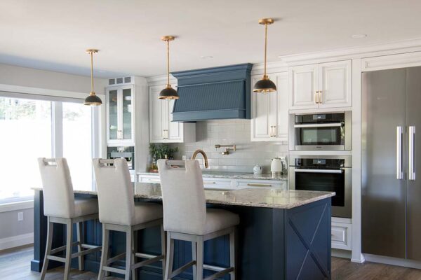 Modern Kitchen Designer - Laurysen Kitchens Ottawa
