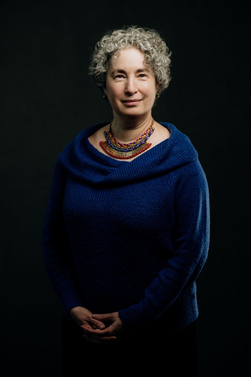 Modern Kitchen Designer - Laurysen Kitchens Ottawa