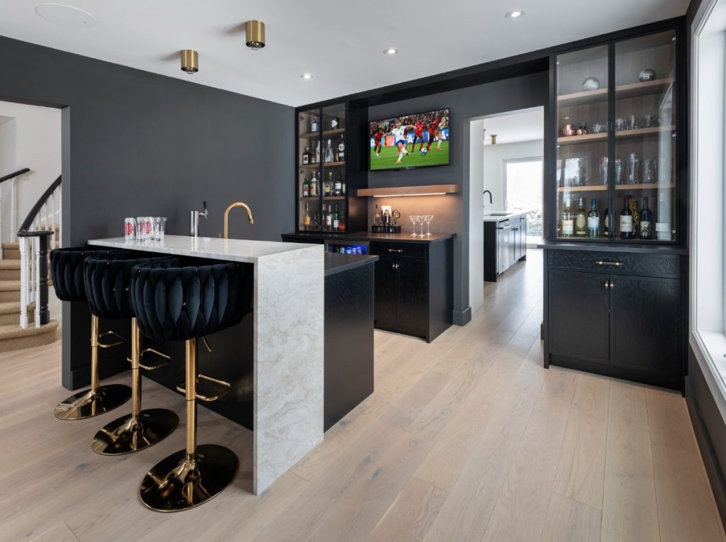 Lone Meadow Bar - Laurysen Kitchens
